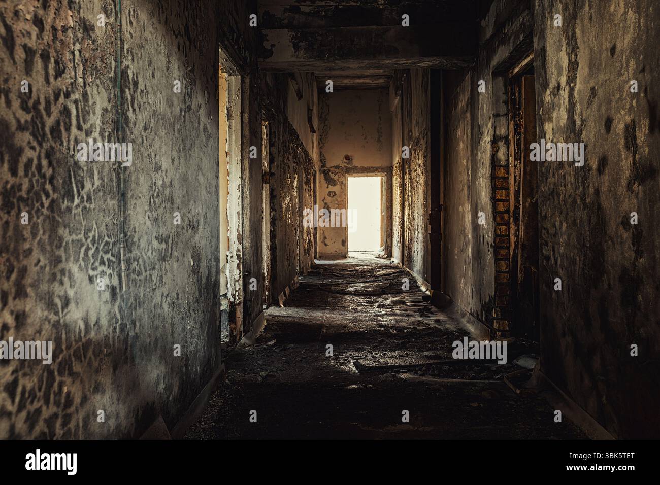 Abandoned corridor in Pripyat Hospital, Chernobyl Exclusion Zone 2019 ...