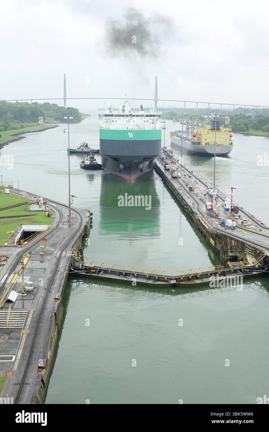 Panama Canal Gatun Locks connecting the Atlantic and Pacific Ocean in ...