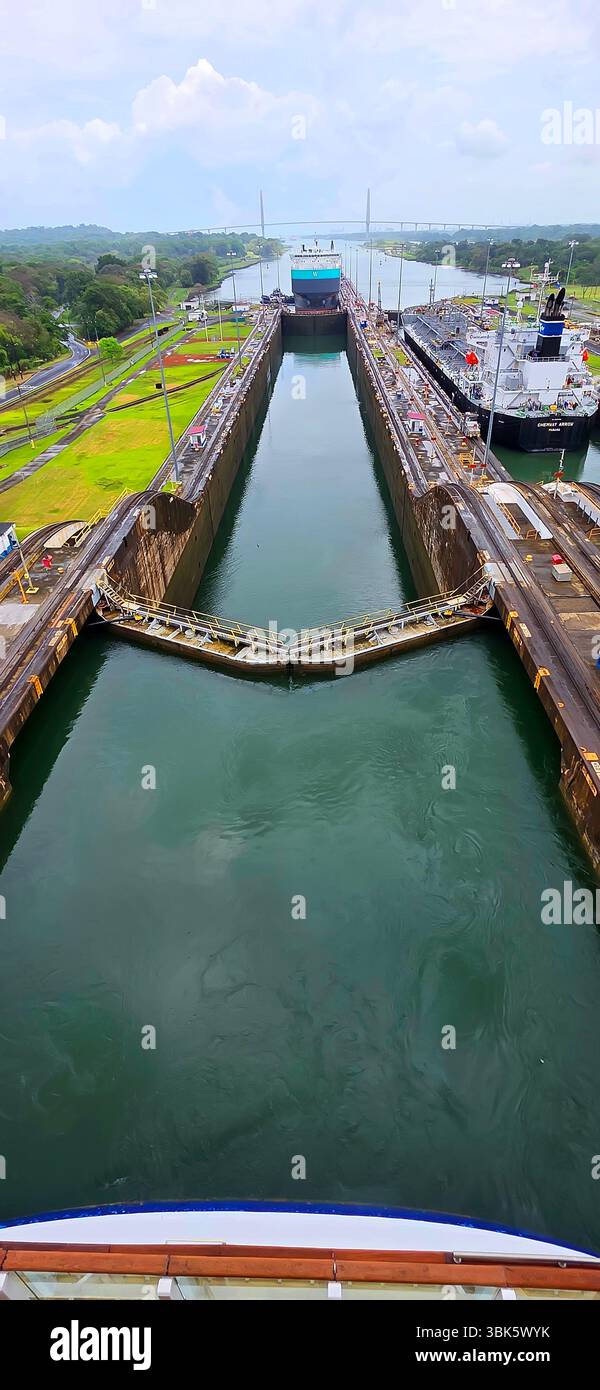 Panama Canal Gatun Locks connecting the Atlantic and Pacific Ocean in ...