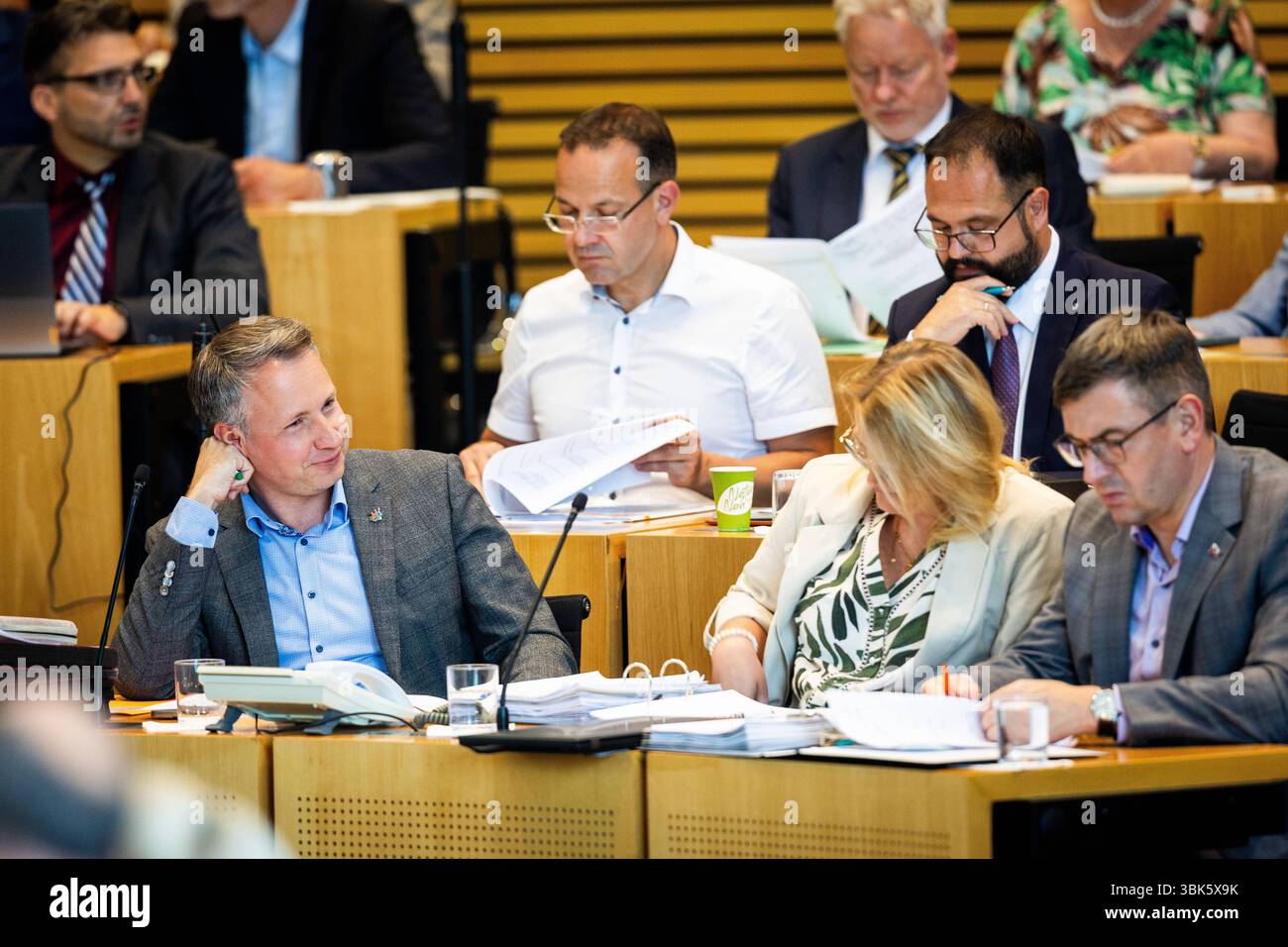 Erfurt , 180625 , Plenum Landtag Thüringen im Bild: Andreas Bühl und ...