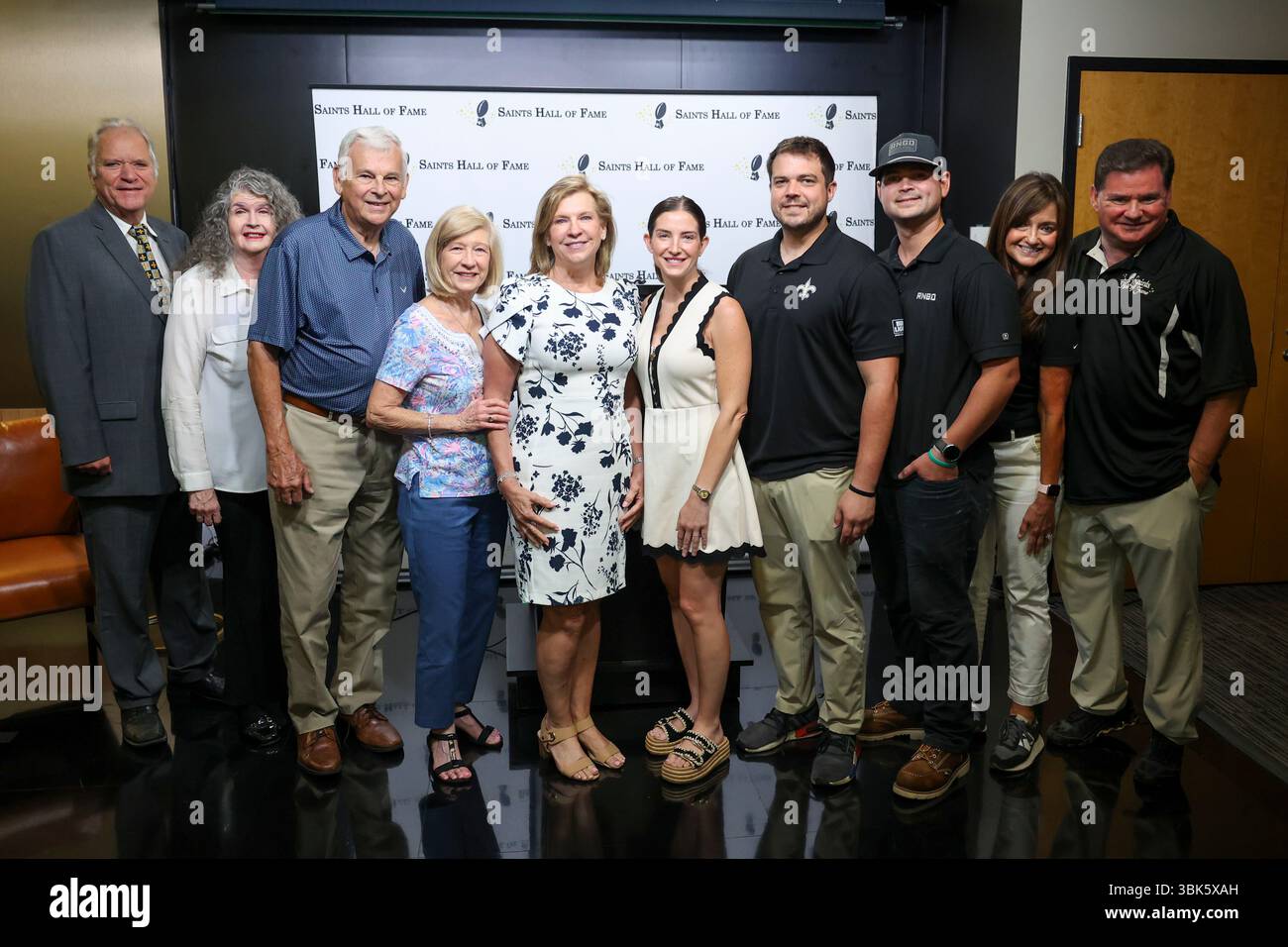 Metairie, United States. 18th June, 2025. Robin Daniels (left center ...