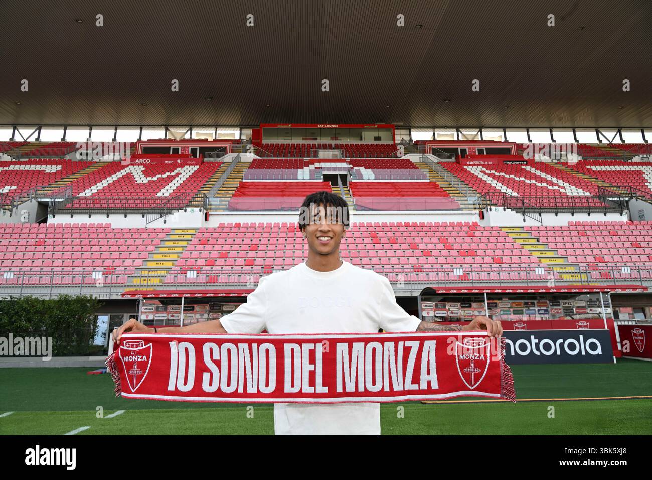 Kevin Zeroli signs again a new contract with AC Monza at the U-Power ...