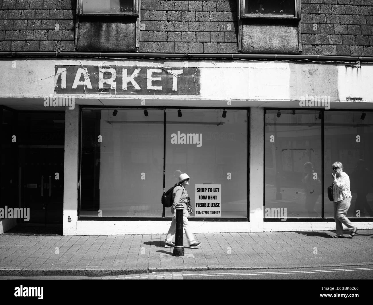 Cornish road signs Black and White Stock Photos & Images - Alamy