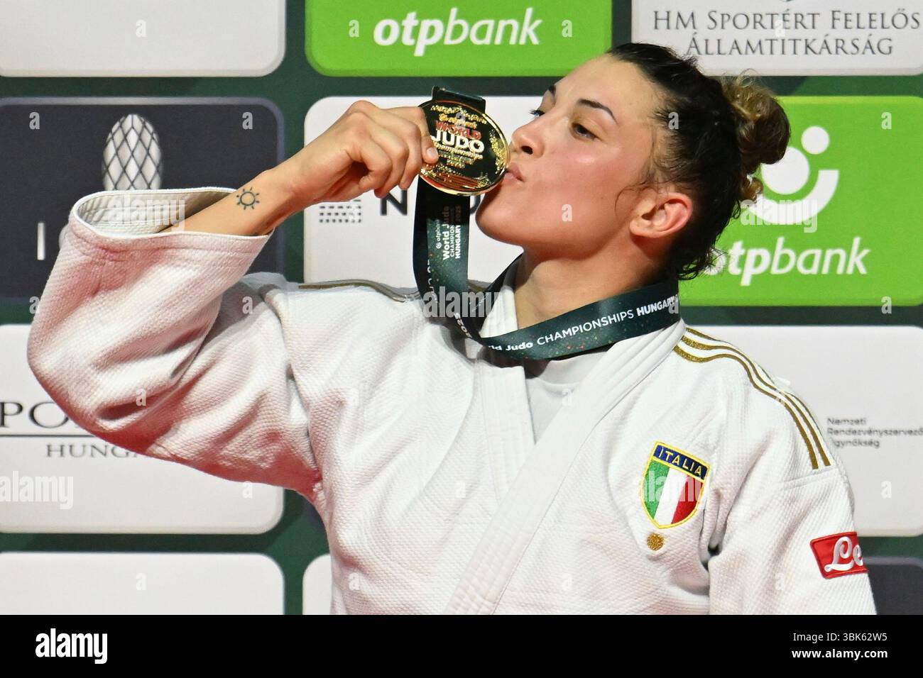 Gold medal winning Alice Bellandi of Italy poses during the medal ...