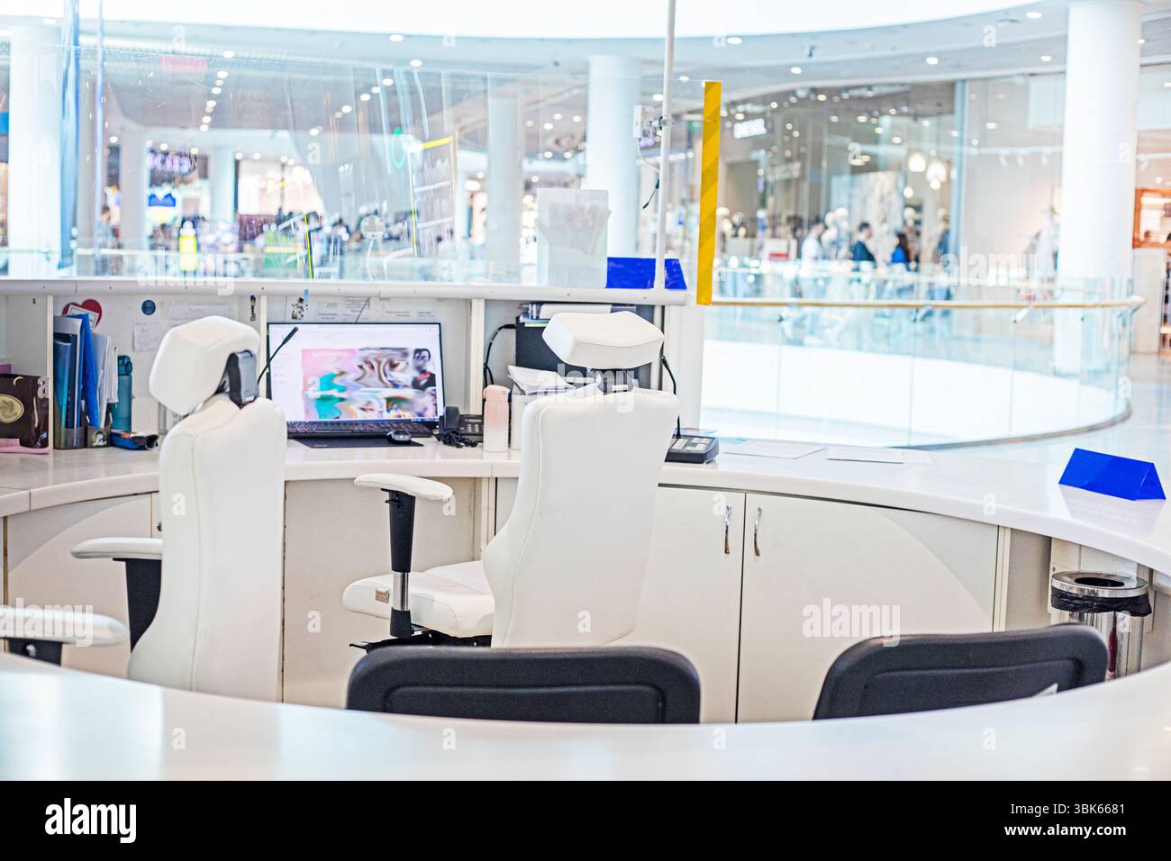 Information point kiosk hi-res stock photography and images - Alamy