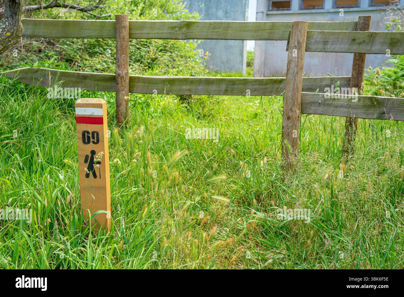 Pedestrian trail marker symbol hi-res stock photography and images - Alamy