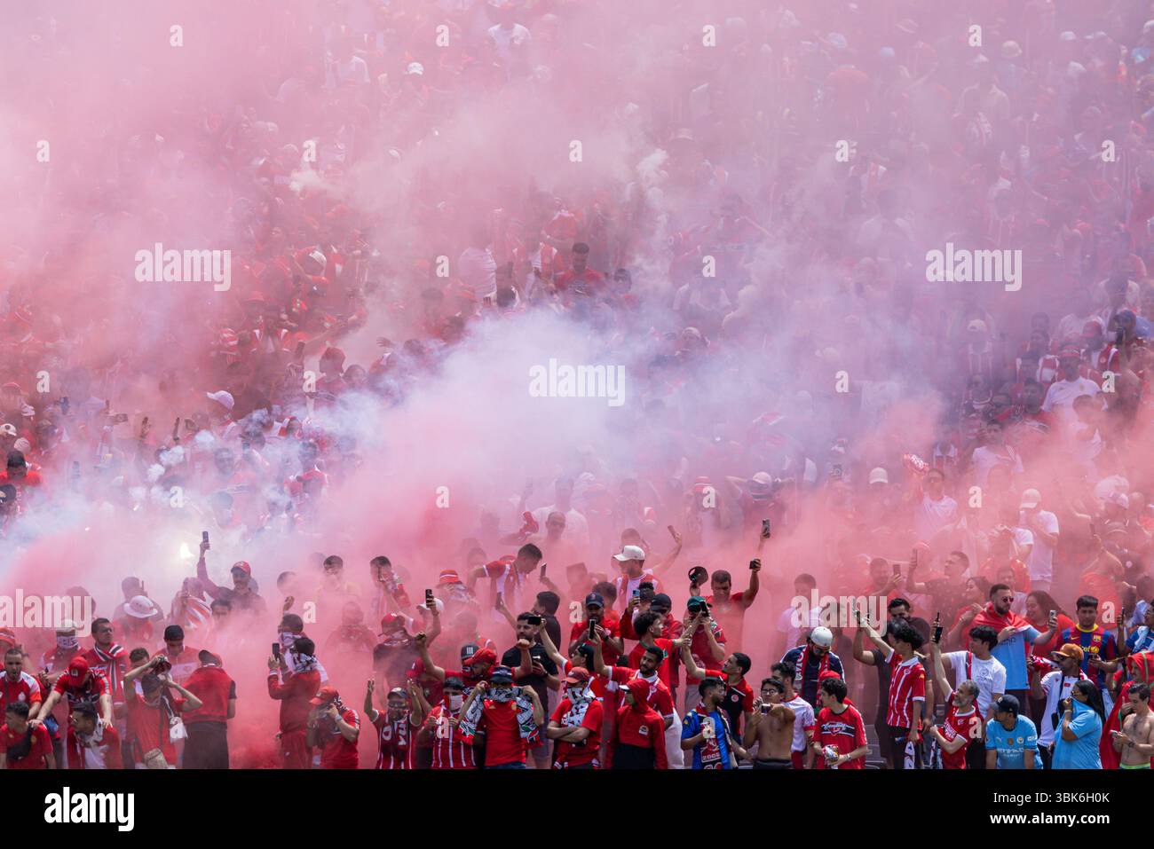 PHILADELPHIA, PENNSYLVANIA - JUNE 18: Wydad AC fans during the 2025 ...