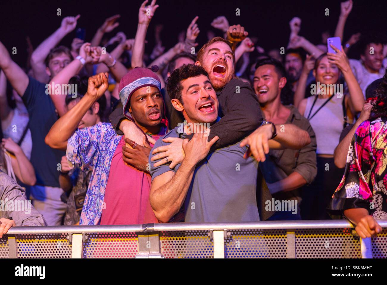 Ricky Stanicky (2024) Zac Efron Jermaine Fowler Andrew Santino ...