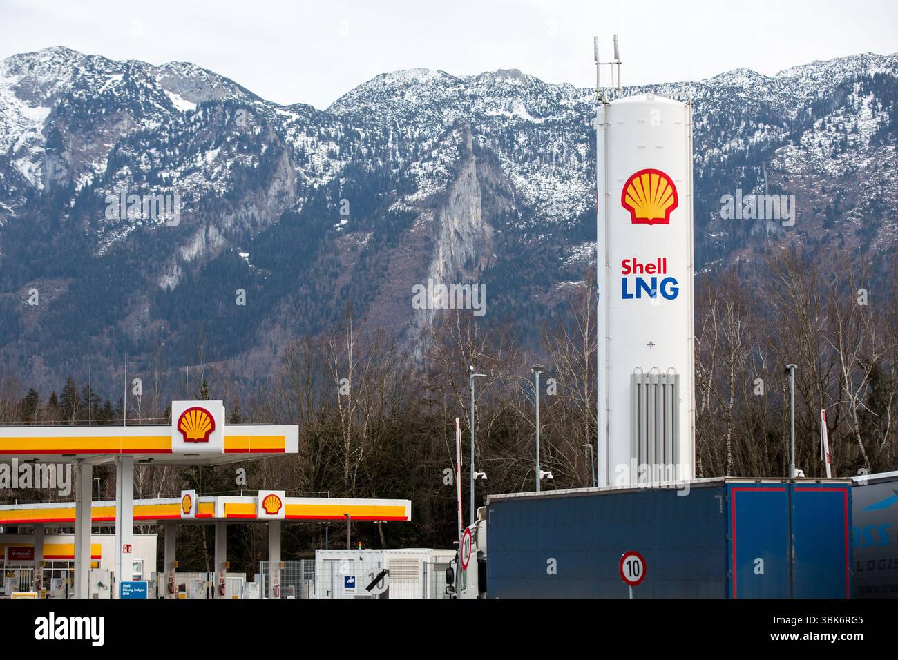 February 24, 2025, Walserberg, Salzburg, Austria: Liquefied natural gas ...