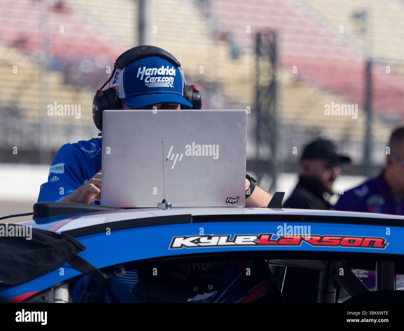 BROOKLYN, MI - JUNE 07: A pit crew member of Kyle Larson (#5 Hendrick ...
