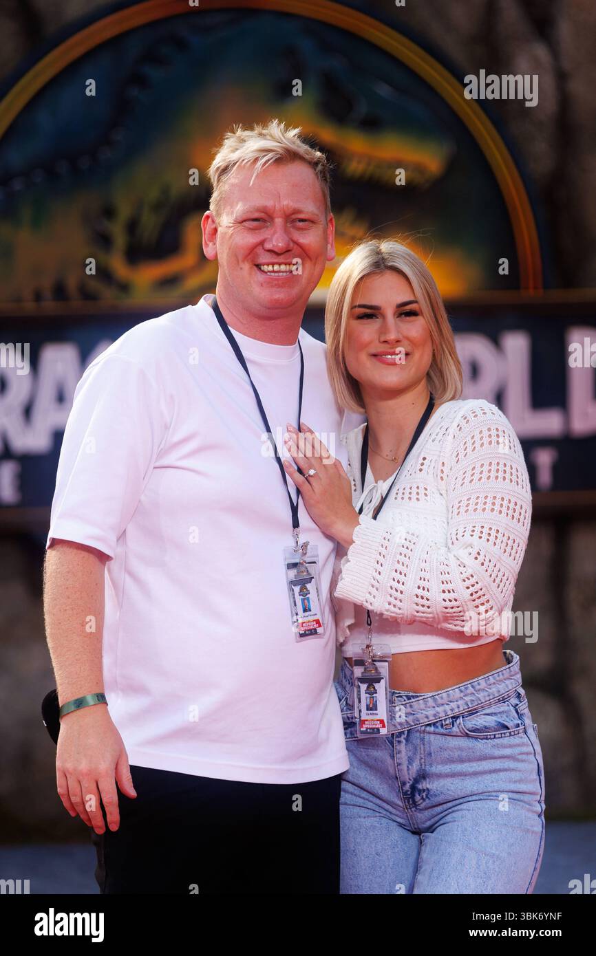 Deutschlandpremiere - Jurassic World: Die Wiedergeburt Knossi Jens ...