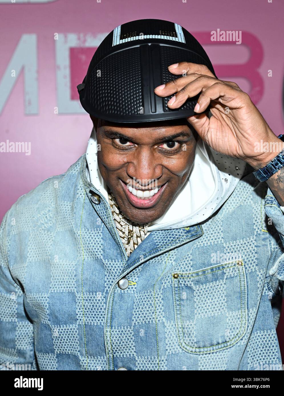 DJ Whoo Kid attends the premiere of Netflix's "Squid Game" Season 3 at ...