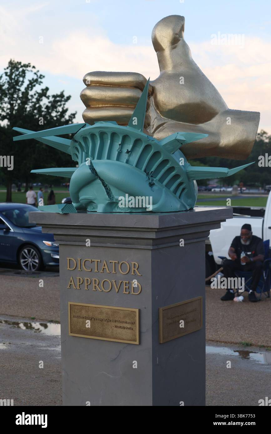 Washington, DC, USA. 18th June, 2025. View of the Eight-foot-tall ...