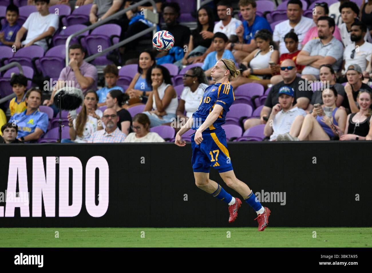 Ulsan HD's Gustav Ludwigson (17) against the Mamelodi Sundowns during ...