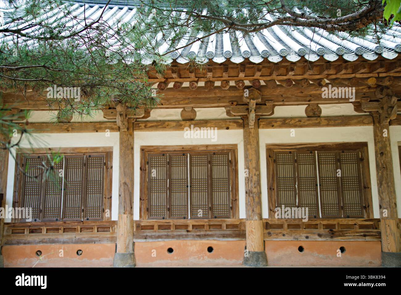 Aerial view korean traditional house hi-res stock photography and ...