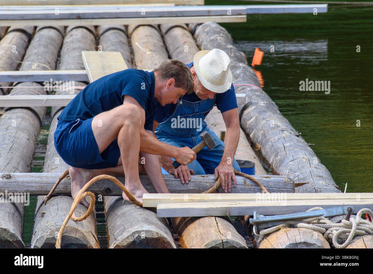 19 June 2025, Saxony-Anhalt, Magdeburg: Daniel Schüler (left) from the ...