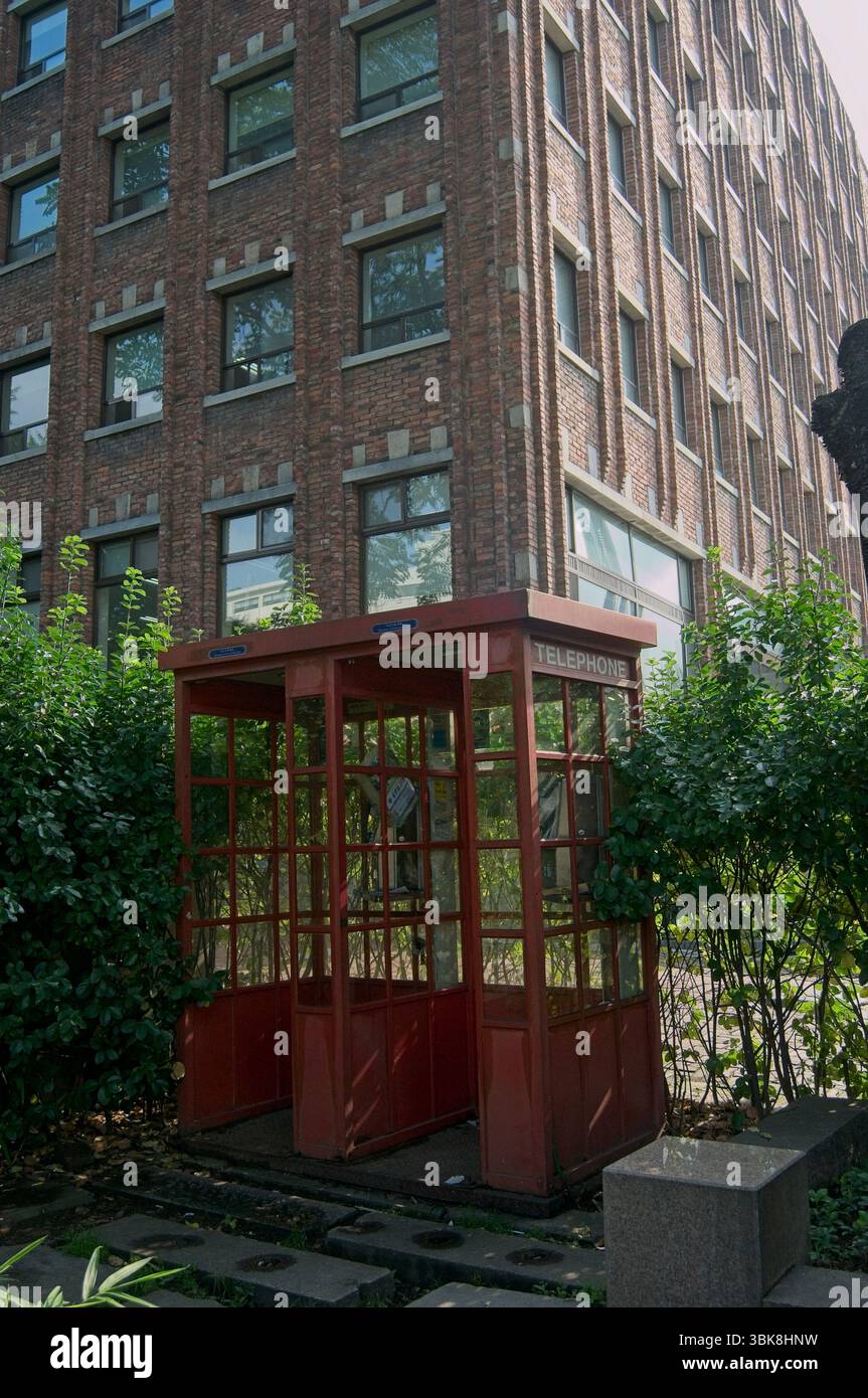 Korean booth hi-res stock photography and images - Alamy