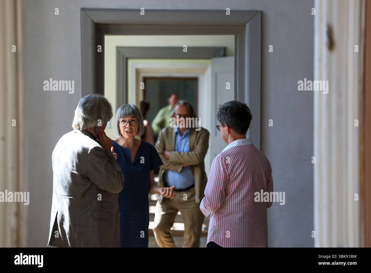 19 June 2025, Saxony-Anhalt, Oranienbaum-Wörlitz: Robert Hartmann (l-r ...