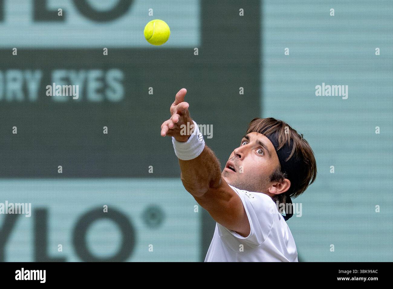 19 June 2025, North Rhine-Westphalia, Halle (westfalen): Tennis: ATP-Tour - Halle/Westfalen ...