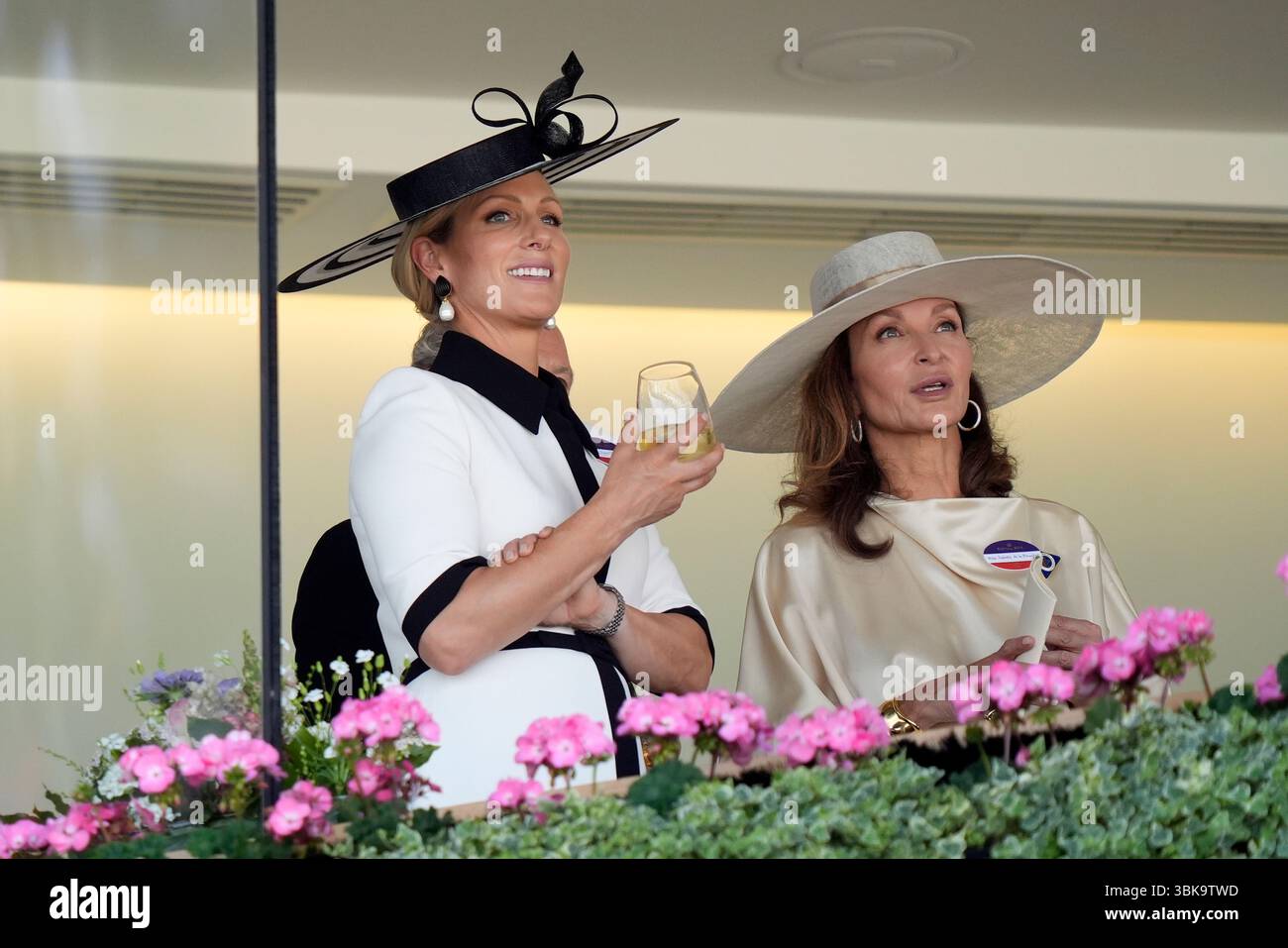 Isabelle de la bruyere hi-res stock photography and images - Alamy