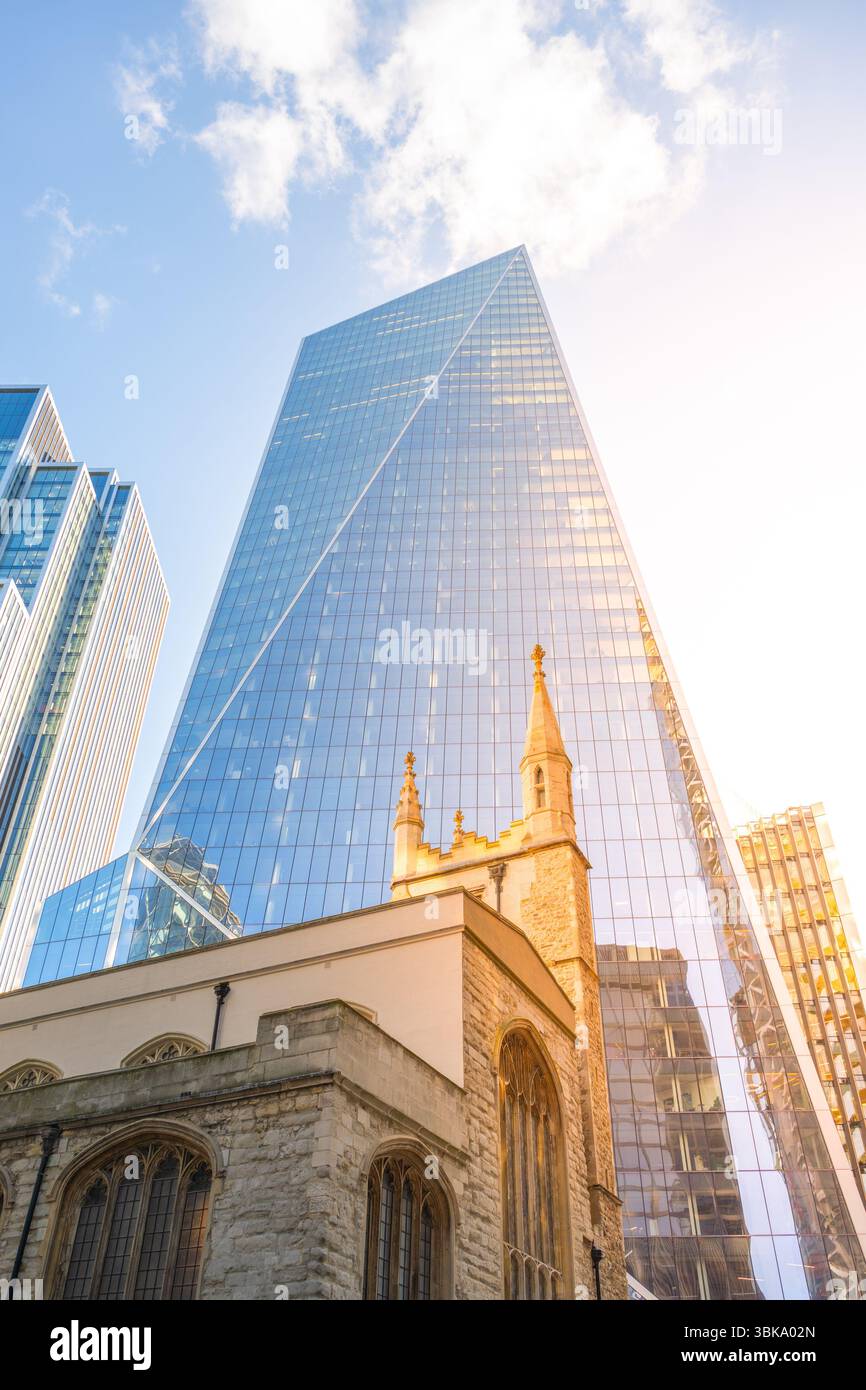 St Andrew Undershaft Church stands in contrast to the sleek skyscrapers ...