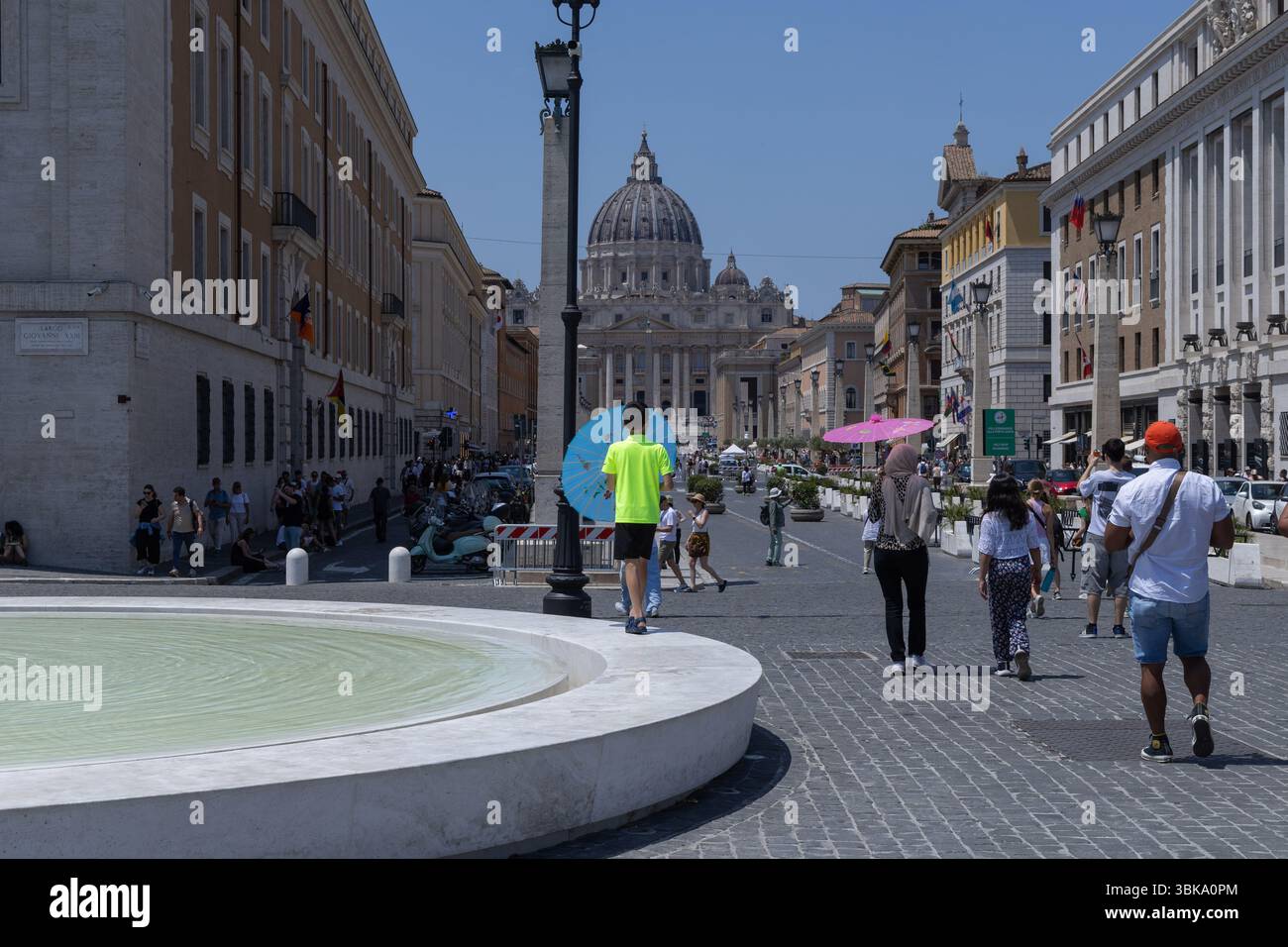 Rome, Italy. 19th June, 2025. Tourists seek refreshment in one of the ...