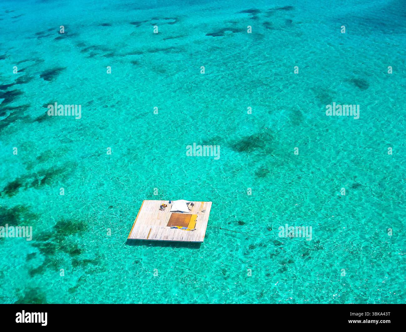 Parasailing in Mauritius Aerial view of the landing platform for the ...