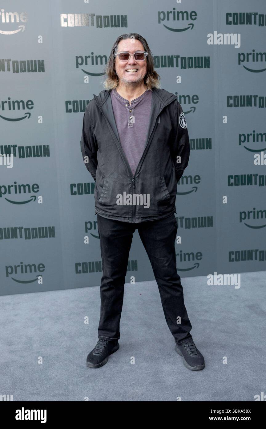 Doug Benson bei der Premiere der Amazon Prime Video Serie Countdown im Harmony Gold Theatre, Los ...