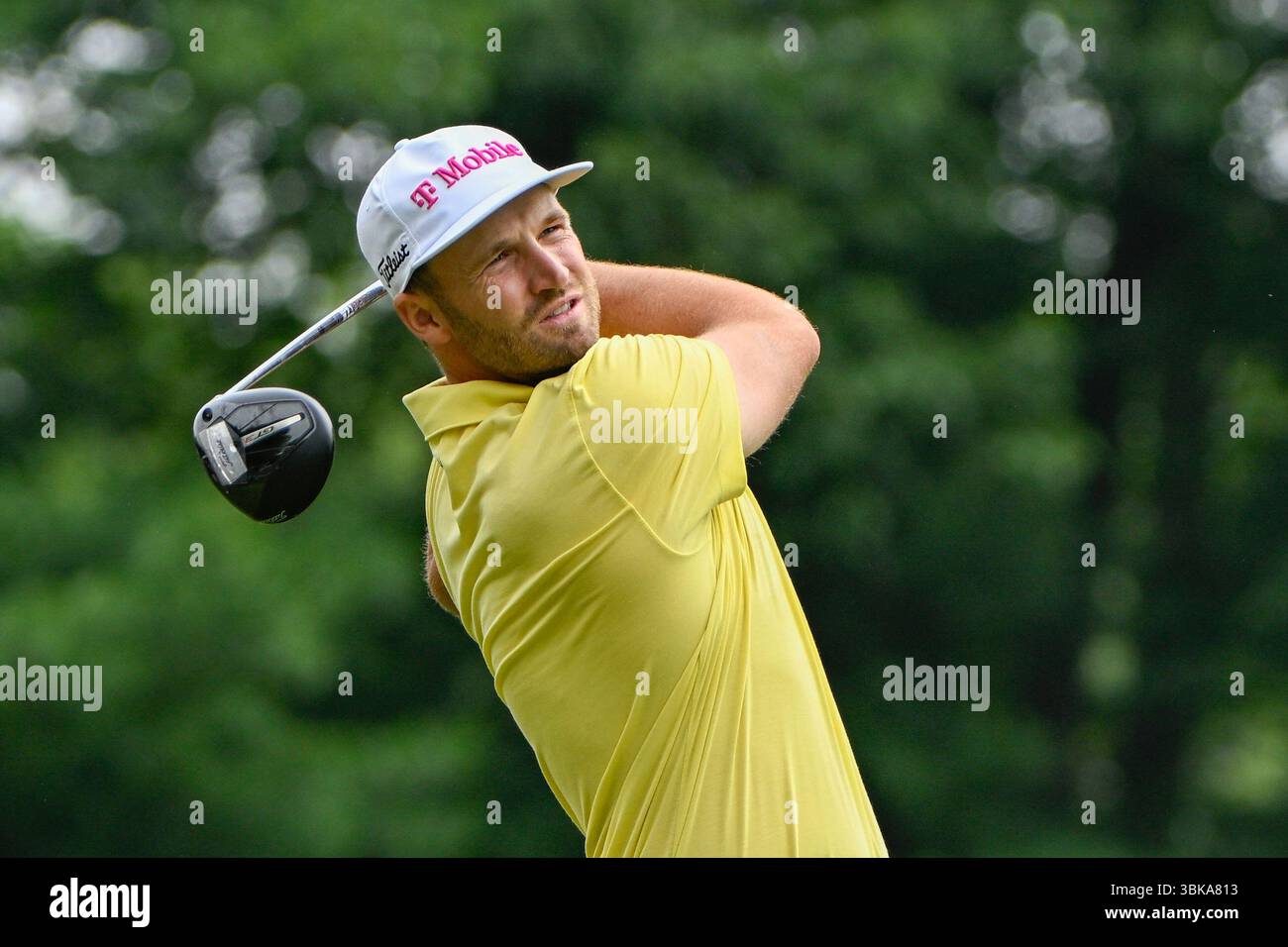 CROMWELL, CT - JUNE 19: Wyndham Clark (USA) watches his tee shot on 1 ...