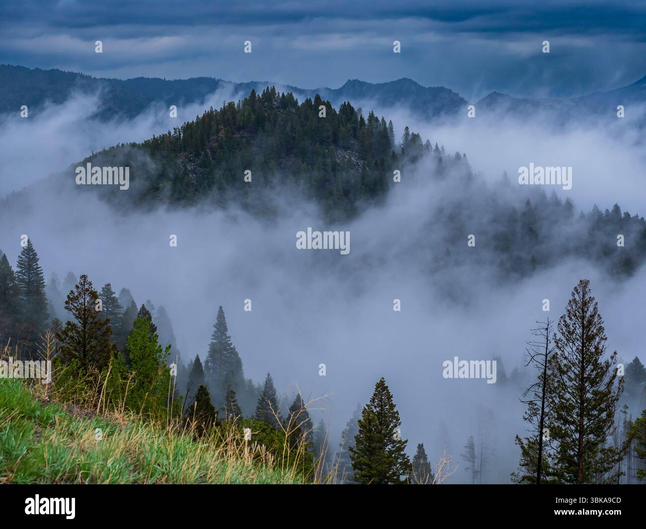 Foreboding mountains hi-res stock photography and images - Alamy