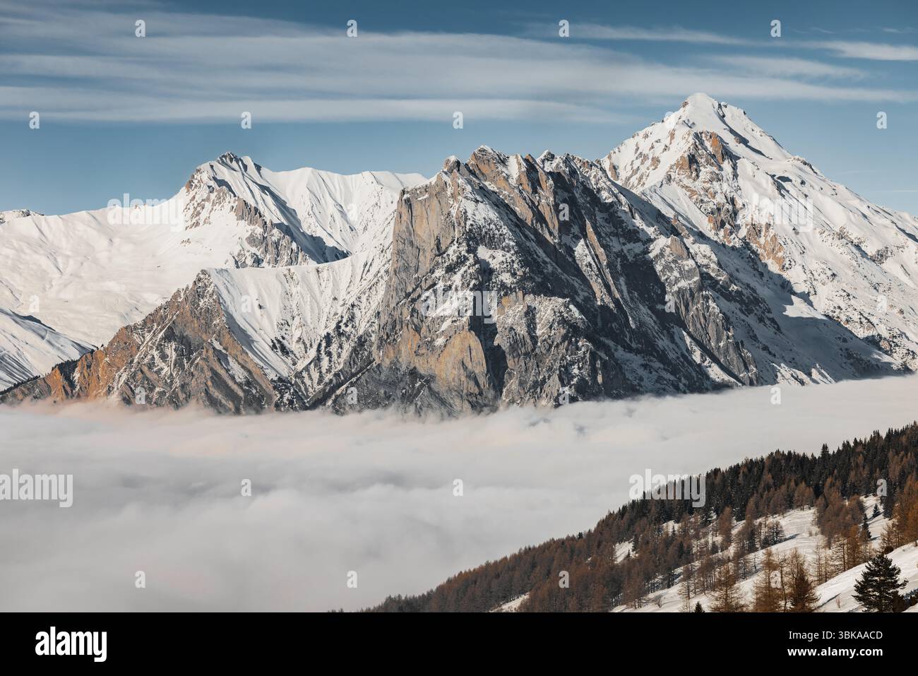 Mountain peak above high hi-res stock photography and images - Alamy