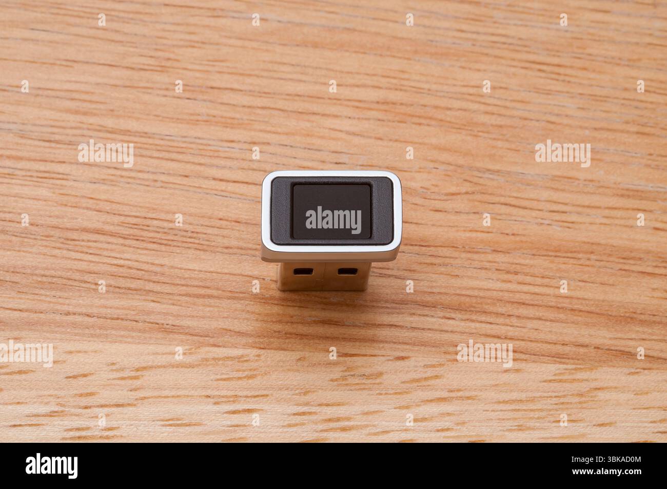 Insert usb in computer hi-res stock photography and images - Alamy