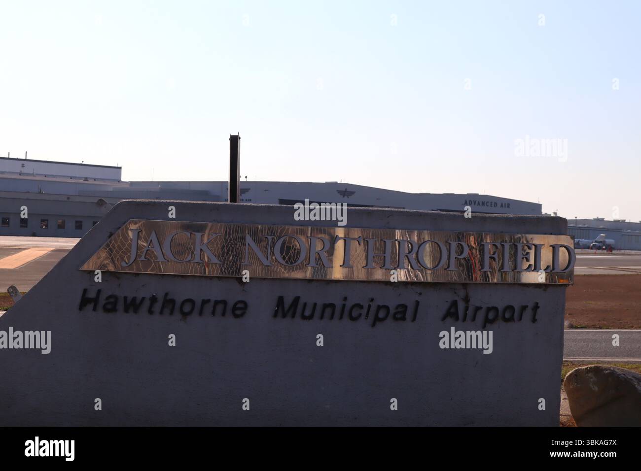 Hawthorne (LA County), California: Hawthorne Municipal Airport Jack ...