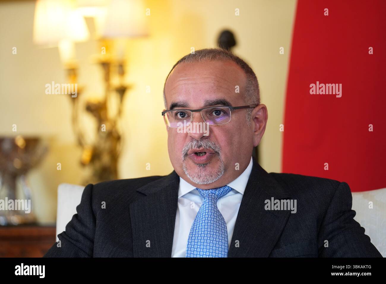 The Crown Prince of Bahrain, Prince Salman bin Hamad Al Khalifa, with ...