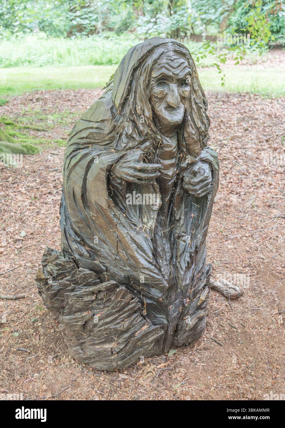 Image shows of the Three Witches Wood Carvings located at Glamis Castle ...