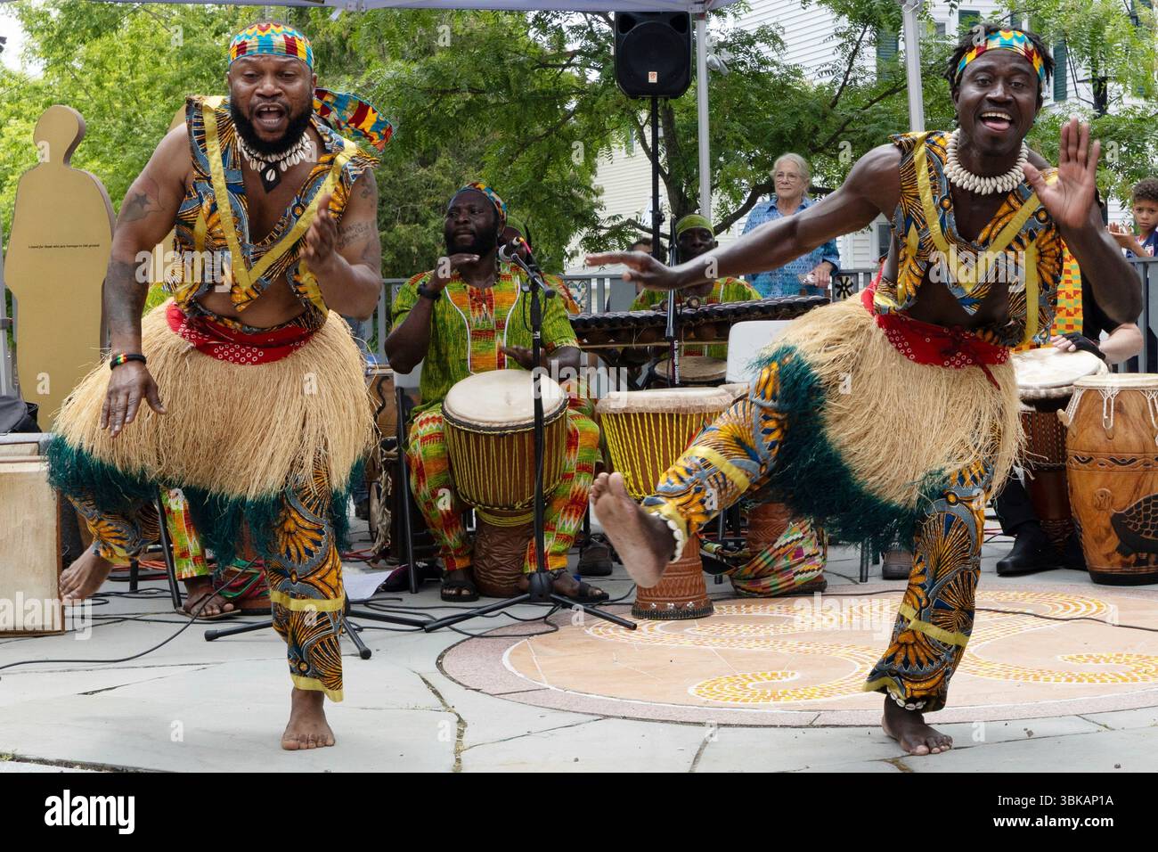 Members of the Akwaaba Ensemble Nii Osenda, left, and Samuel Marquaye ...
