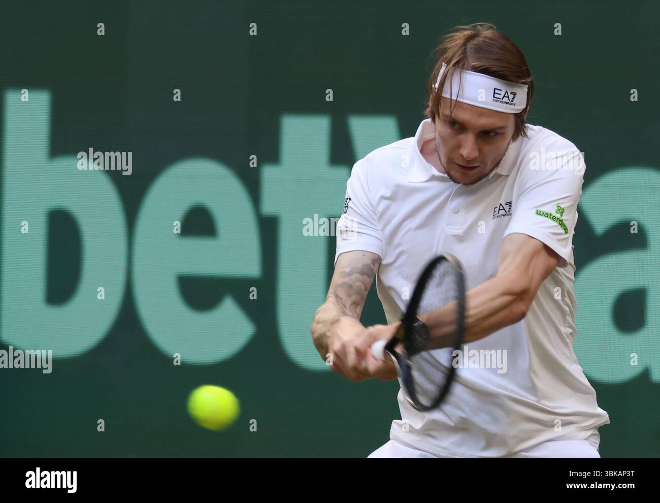 Halle, Germany. 19th June, 2025. Tennis COURT WORTMANN OPEN, Alexander ...