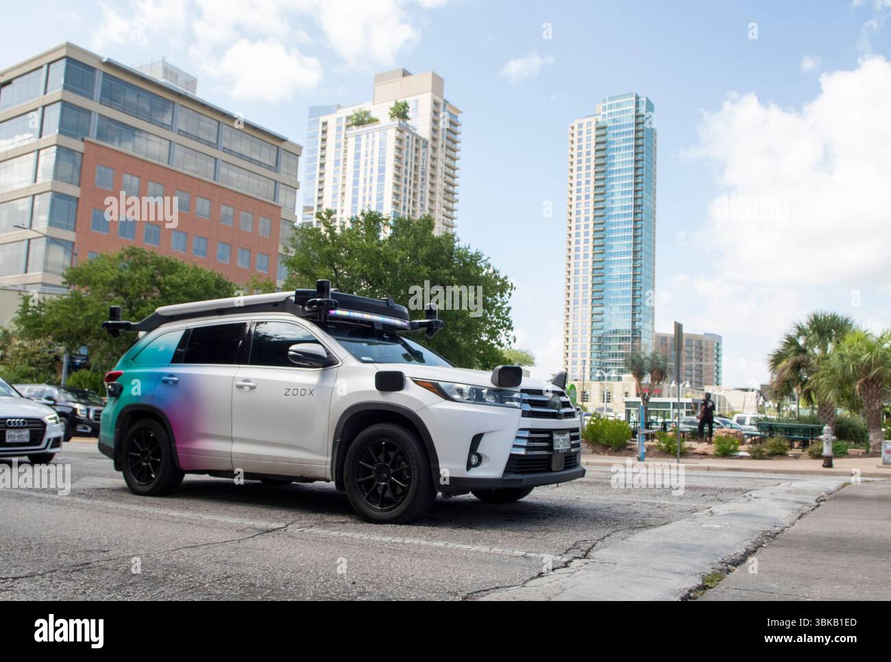 Austin, Tx, USA. 19th June, 2025. Zoox-branded Toyota Highlanders ...
