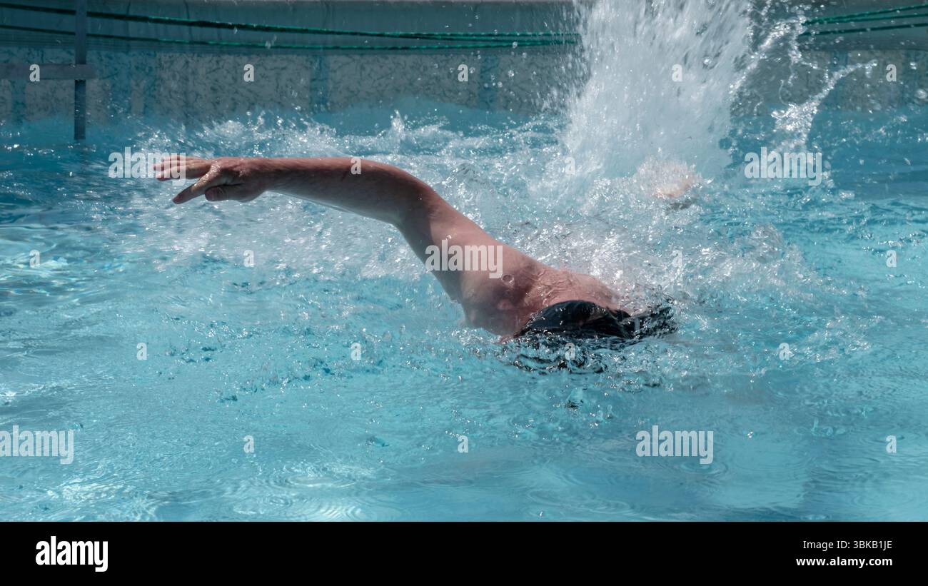 Movement clear water in pool hi-res stock photography and images - Alamy