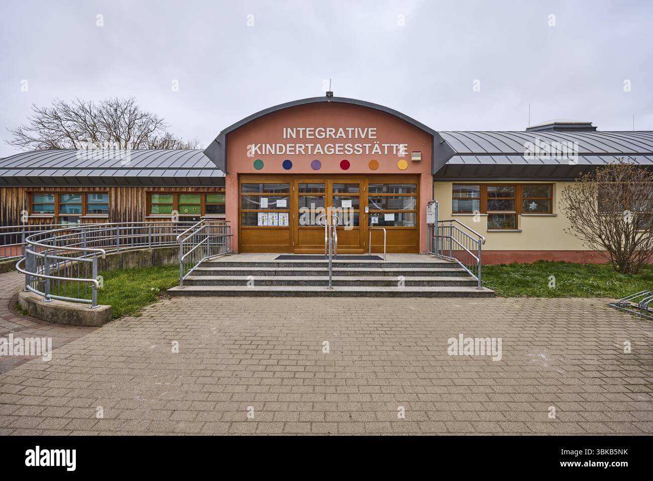 Integrative day care centre Kinderland, ramp, barrier-free entrance ...