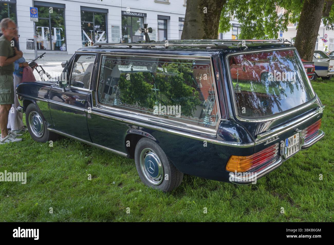 Vintage car meeting, Mercedes-benz W 114 -Strich-Acht- from 1968 ...