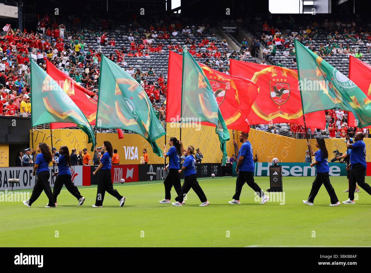 EAST RUTHERFORD, NJ - JUNE 19: A general view of SE Palmeiras and Al ...