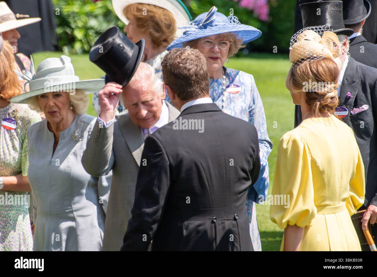 Ascot, Berkshire, UK. 19th June, 2025. A kiss from the King for Peter ...