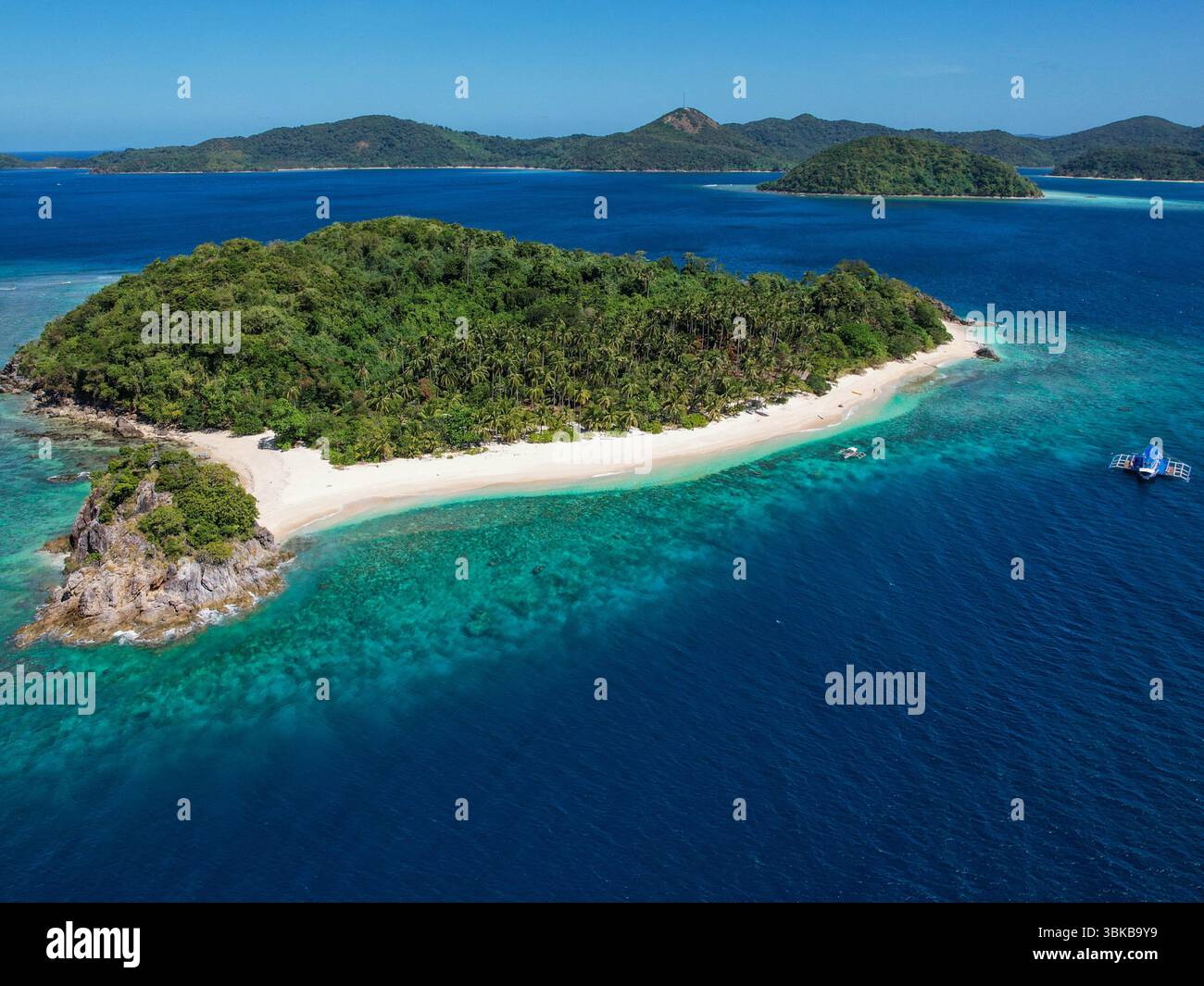 Pink sand beach, turquoise water, remote island — Aerial view of a ...