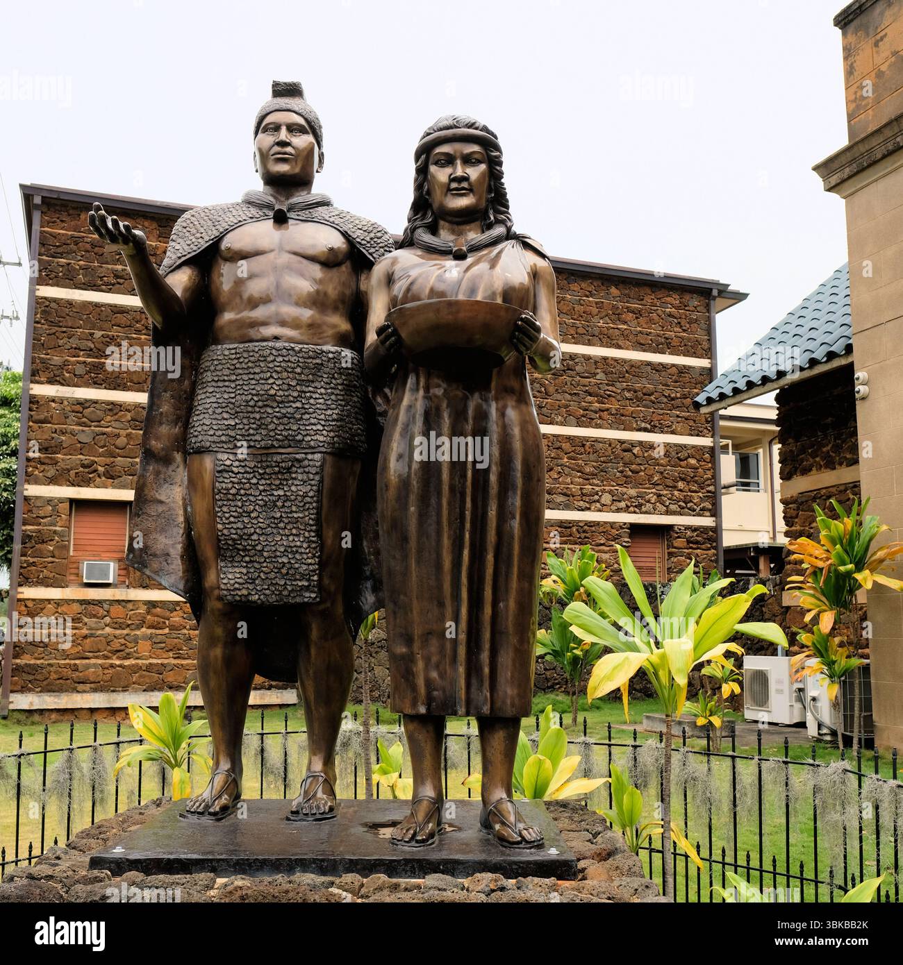 Statue of King Kaumualii & Queen Deborah Kapule, last rulers of Kauai ...