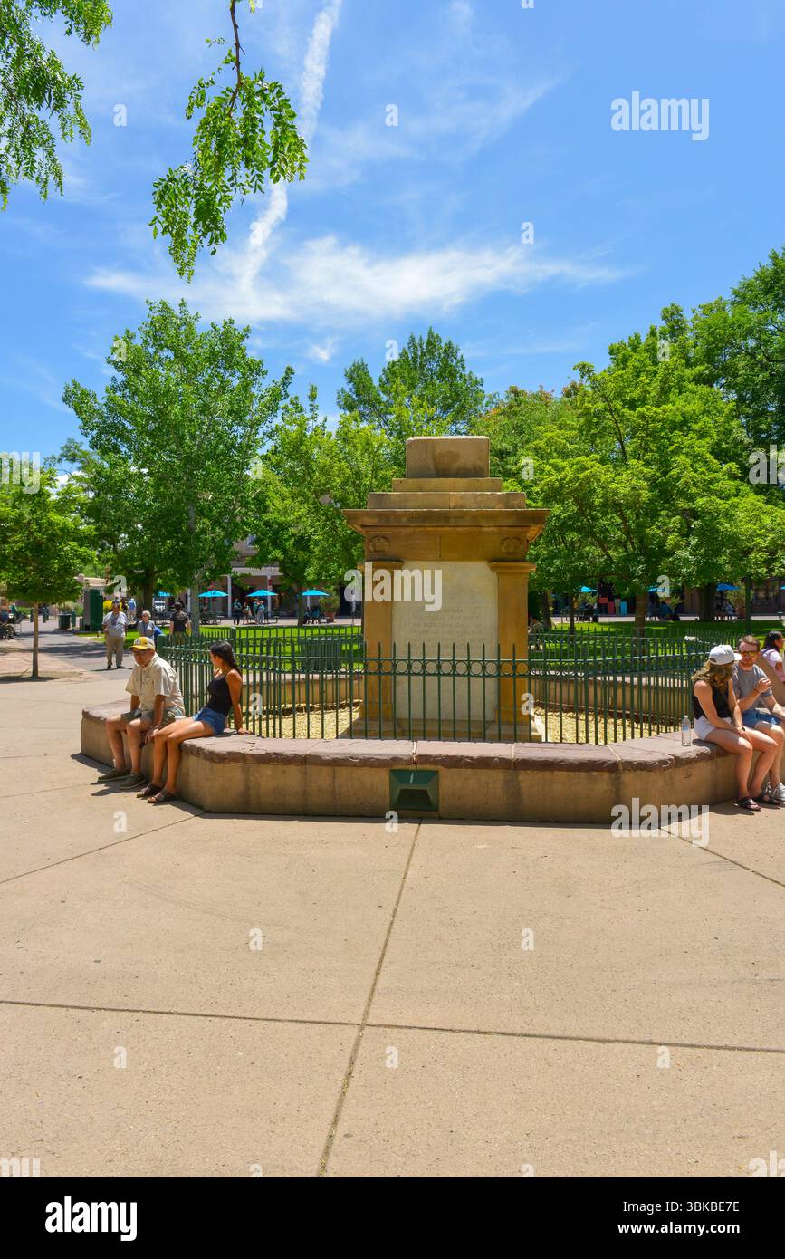 People in the historic landmark centerpiece of the Plaza without its ...