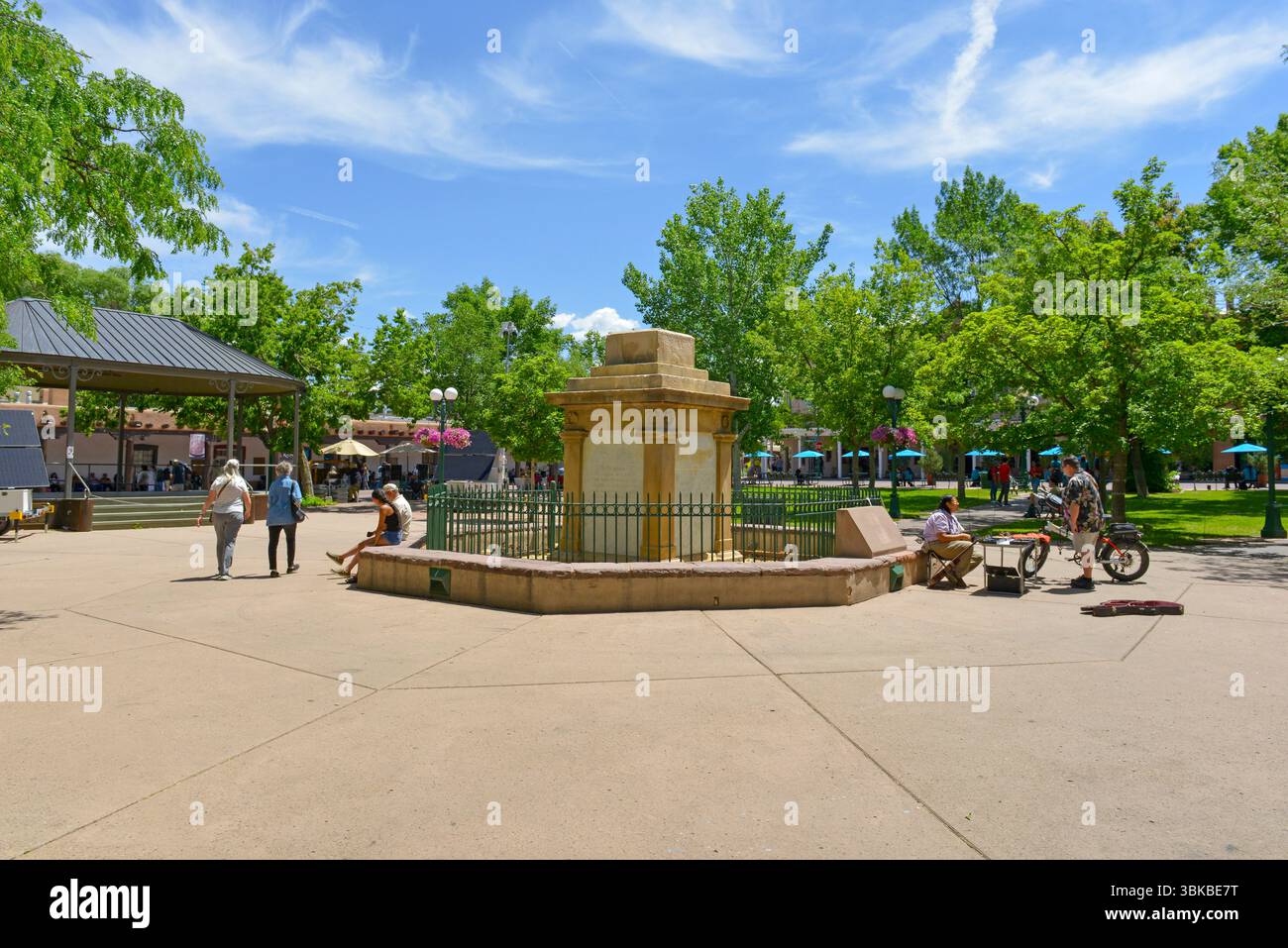 People in the historic landmark centerpiece of the Plaza without its ...