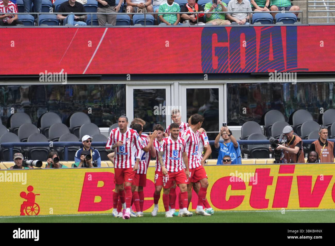 Atlético Madrid midfielder Pablo Barrios (8) celebrates with his ...
