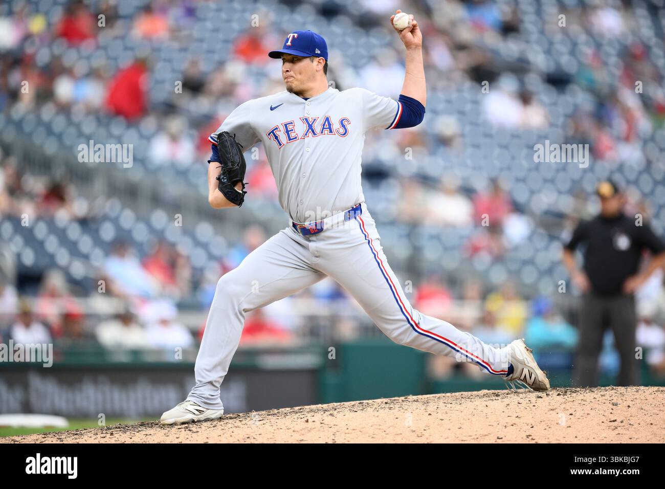 Texas Rangers relief pitcher Robert Garcia (62) in action during a ...