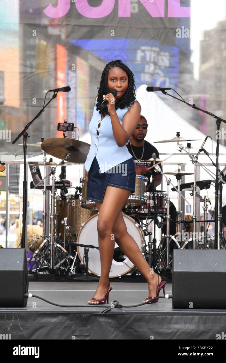 Nichelle Lewis performs at the 5th Annual "Broadway Celebrates ...